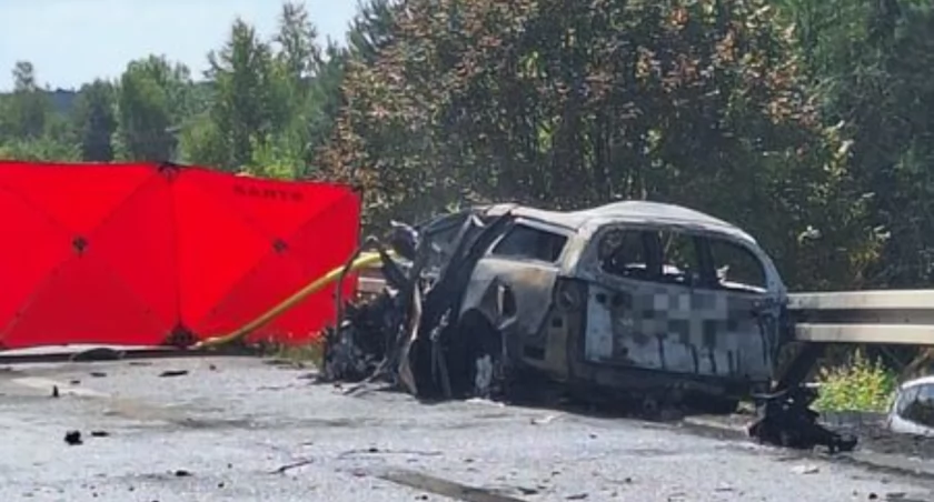 Tragiczny wypadek na obwodnicy. Jedna osoba spłonęła w samochodzie - wiadomości Łuków